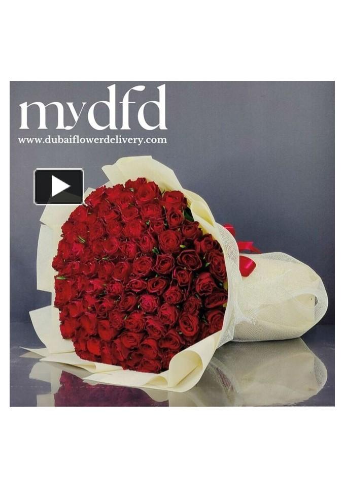100 Roses in bouquet presentation | free to download